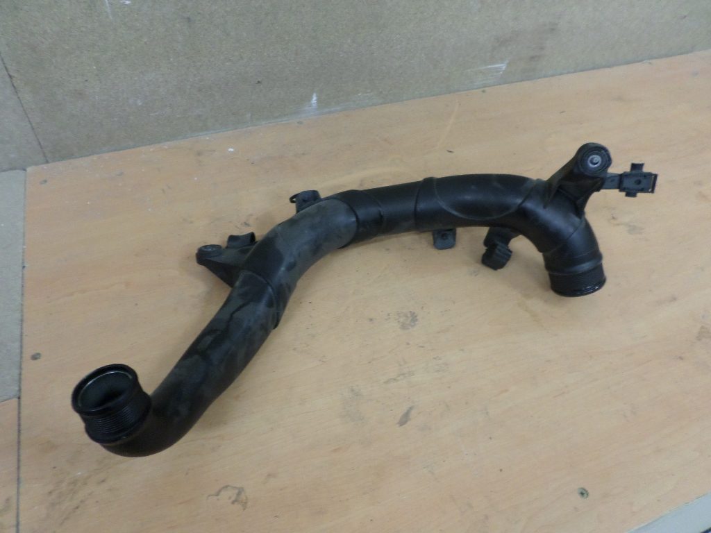 Trubka intercooler ŠKODA VW AUDI 5Q0145840 | Hadice | CAR-PARTNER